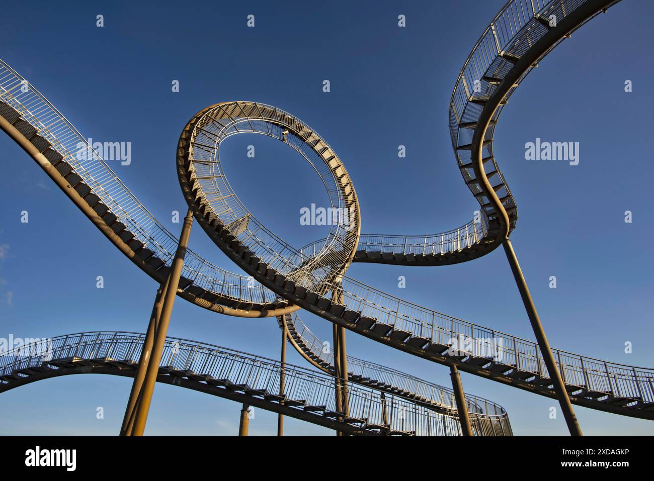Wahrzeichen Tiger & Turtle Magic Mountain von Heike Mutter und Ulrich ...