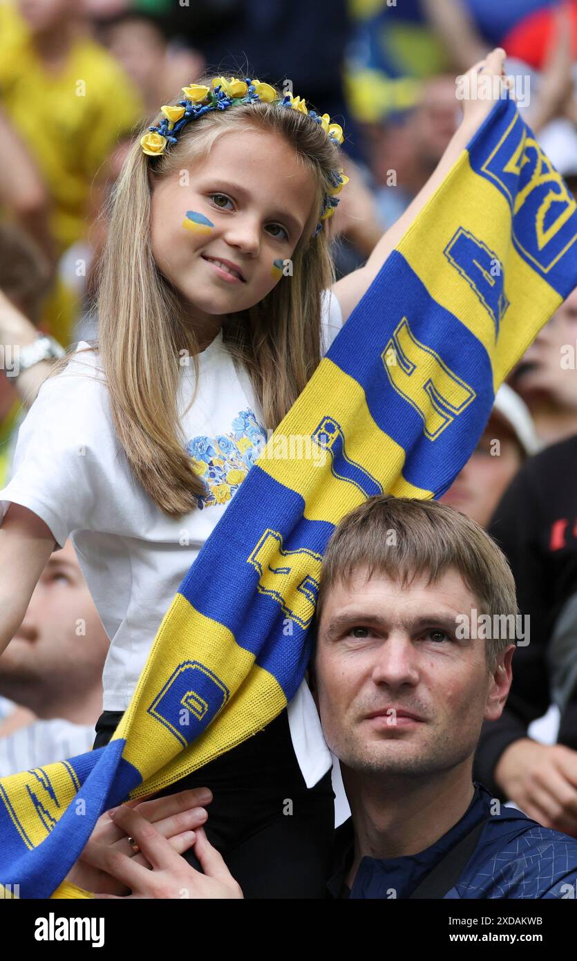 Düsseldorf, Deutschland. Juni 2024. Die Fans der Ukraine reagieren auf ...