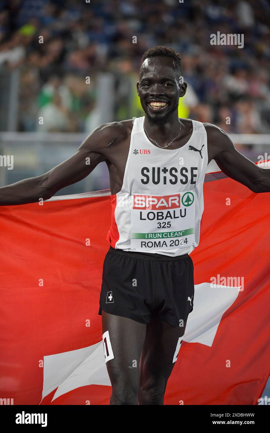 Dominic Lobalu aus der Schweiz feiert seinen Sieg im 000 m-Finale der ...