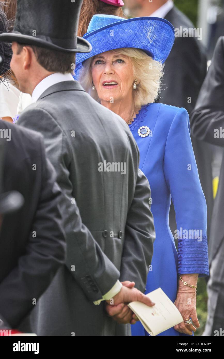 Fiona clare mantel -Fotos und -Bildmaterial in hoher Auflösung – Alamy