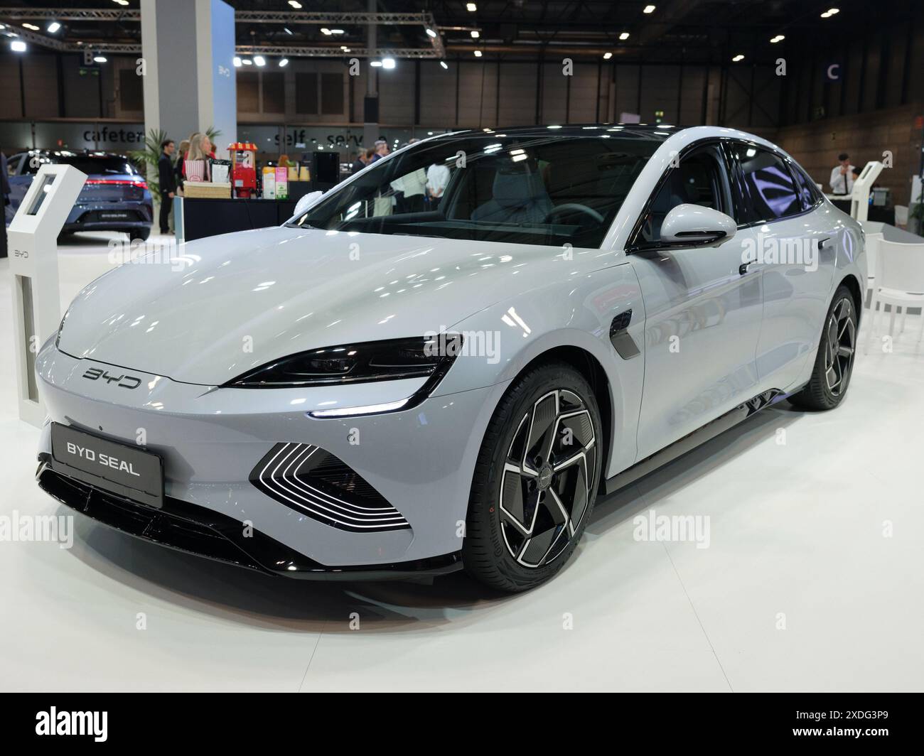 Car wird auf der Madrid Car Experience, der Madrid Autosalon, auf der ...