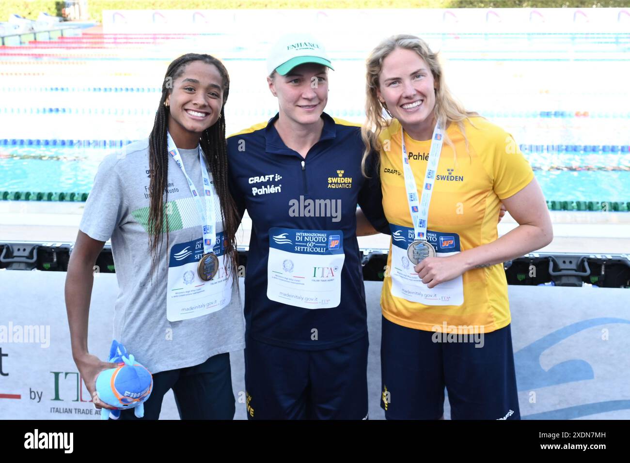 Sara Curtis, Sarah Sjostrom und Michelle Coleman 50M FREESTYLE Final ...