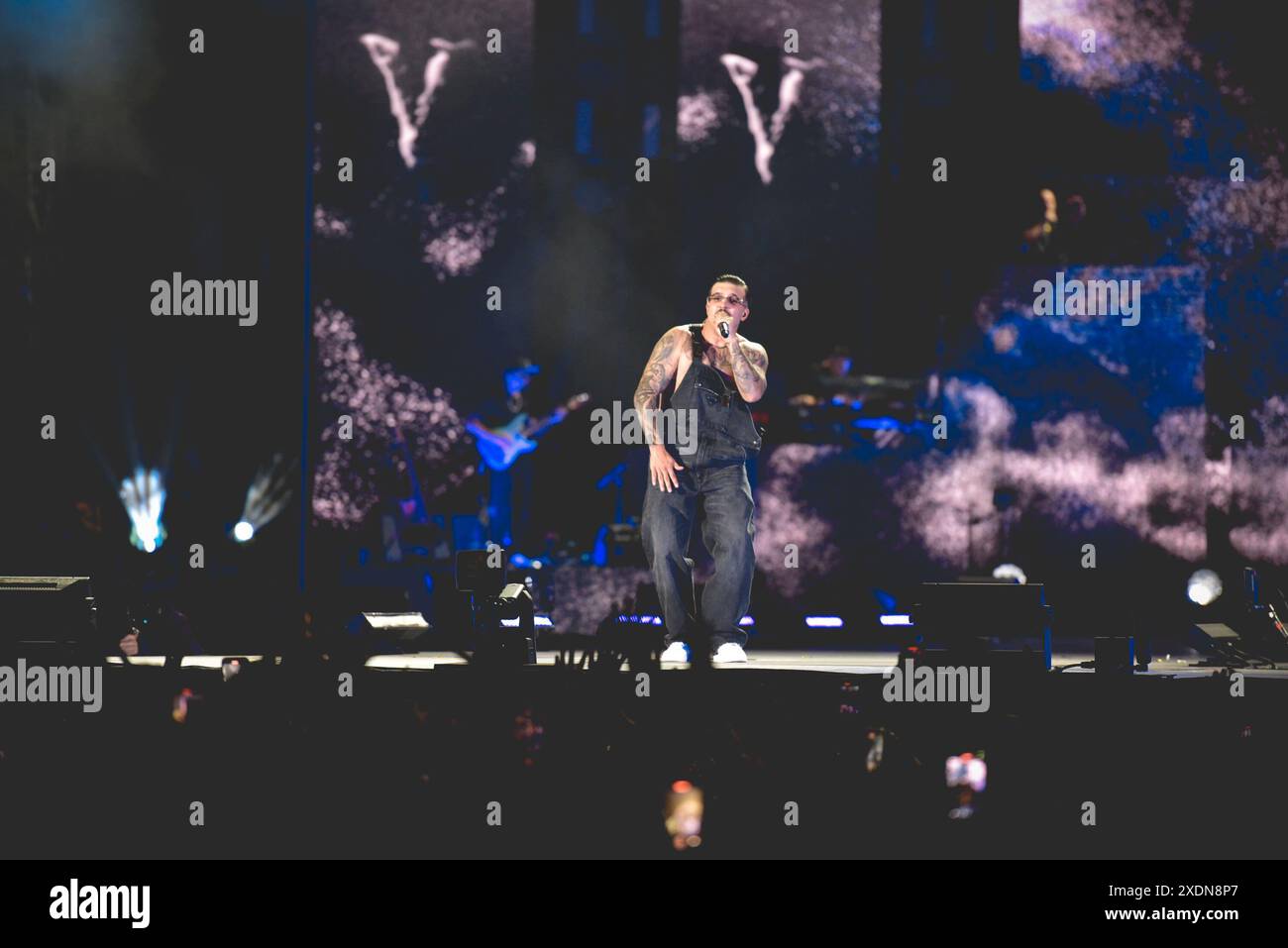 21. Juni 2024, Neapel, Italien: Der italienische Rapper Emanuele ...