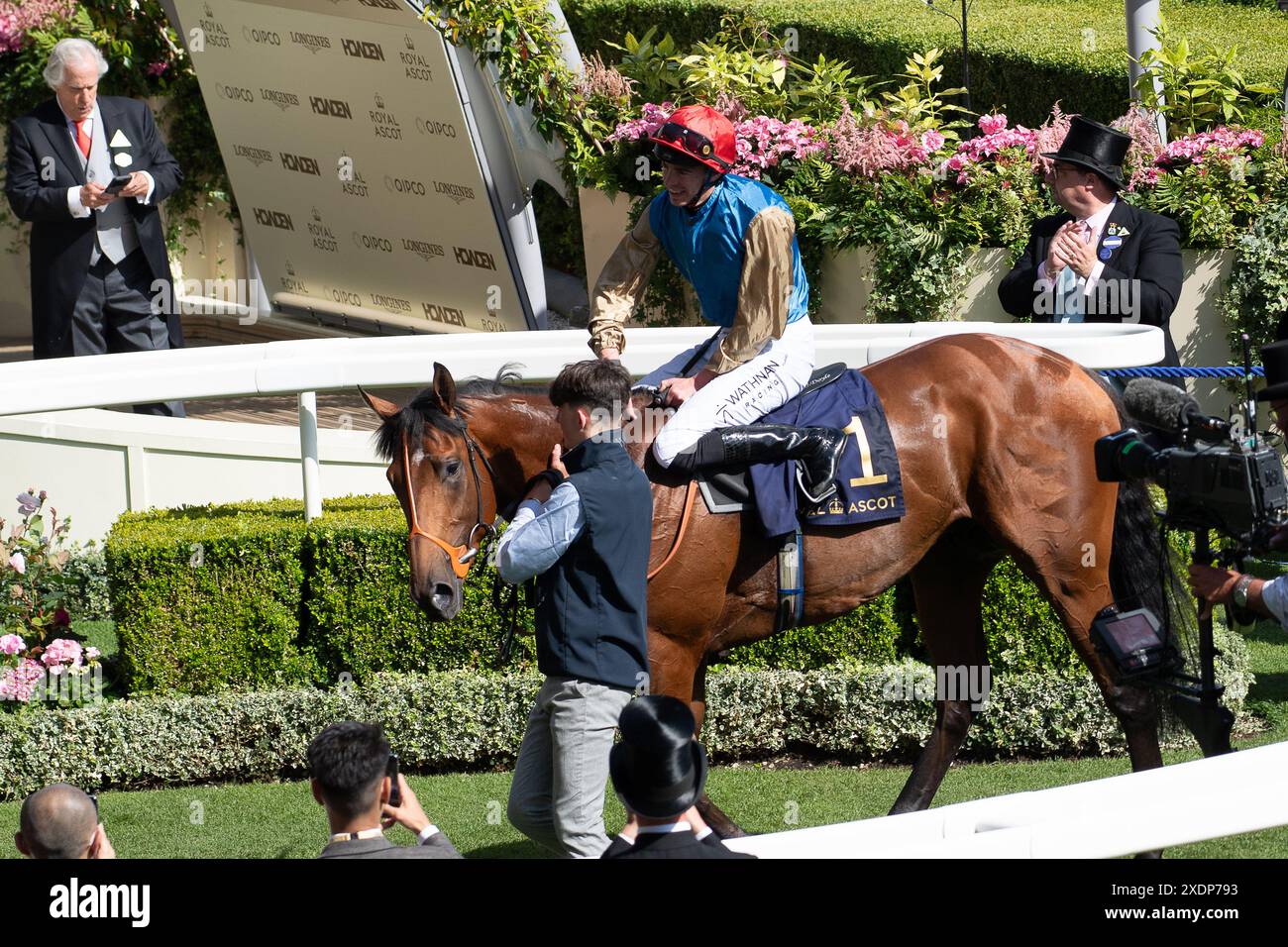 Ascot, Großbritannien. Juni 2024. Horse Haatem, geritten von Jockey ...