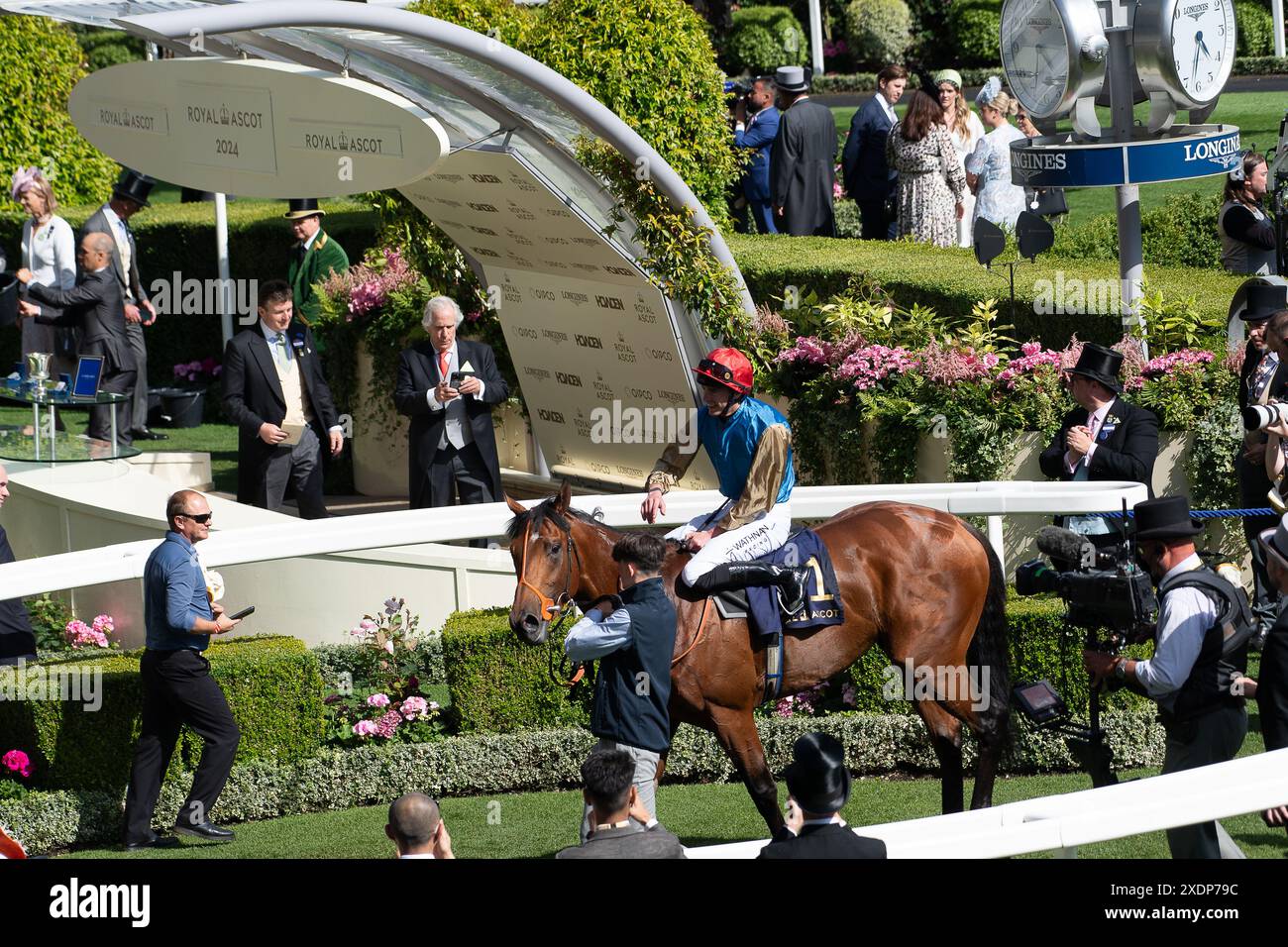 Ascot, Großbritannien. Juni 2024. Horse Haatem, geritten von Jockey ...