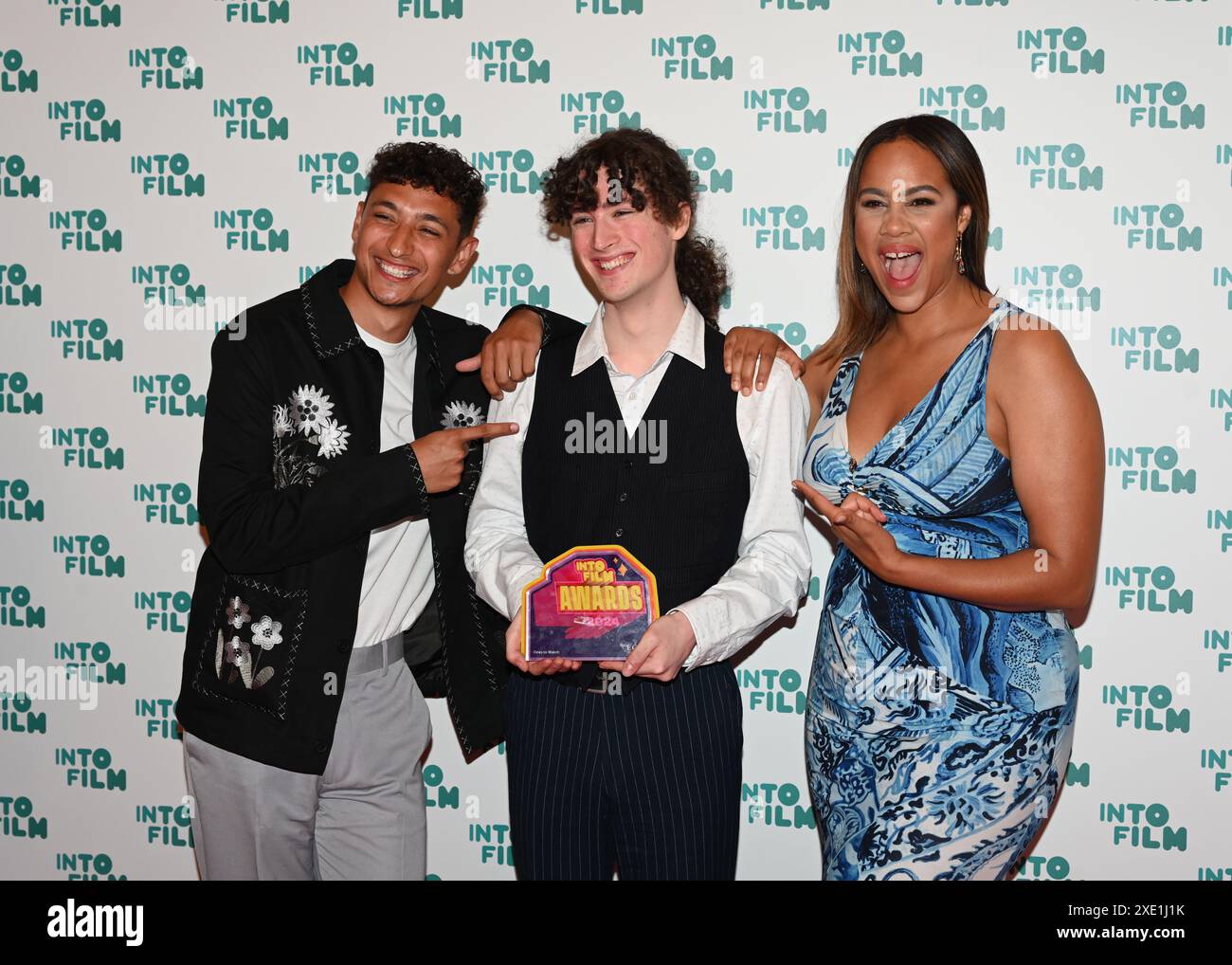 LONDON, GROSSBRITANNIEN. Juni 2024. Ben Mullan, 18 Jahre alt, (C) mit dem One to Watch Award mit ...