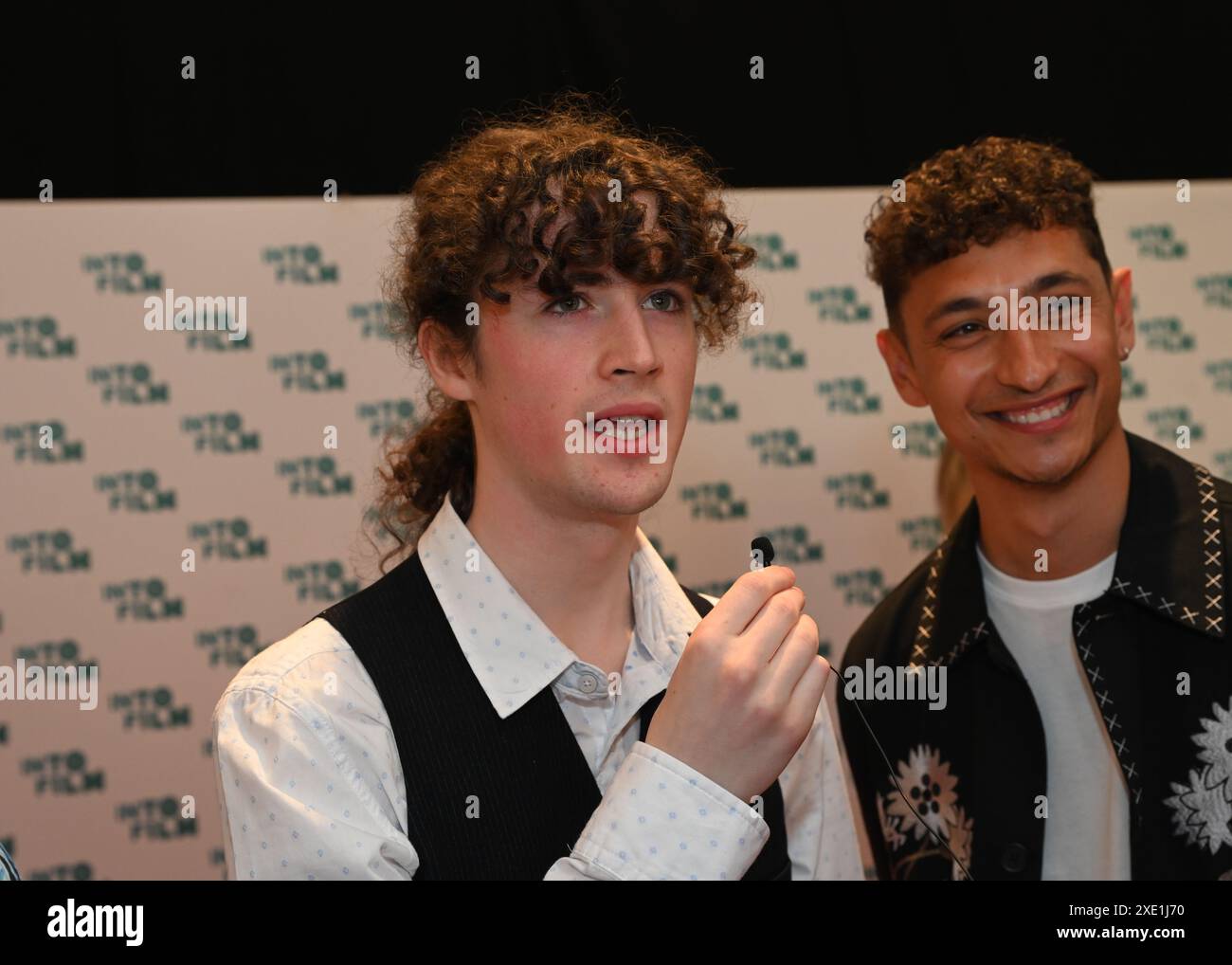 LONDON, GROSSBRITANNIEN. Juni 2024. Ben Mullan, 18 Jahre alt, (C) mit ...