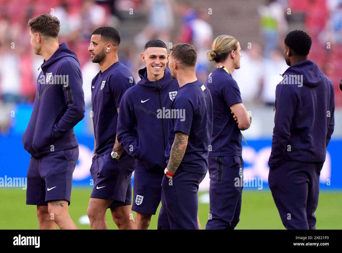 Der Engländer Phil Foden und seine Teamkollegen besichtigen das ...