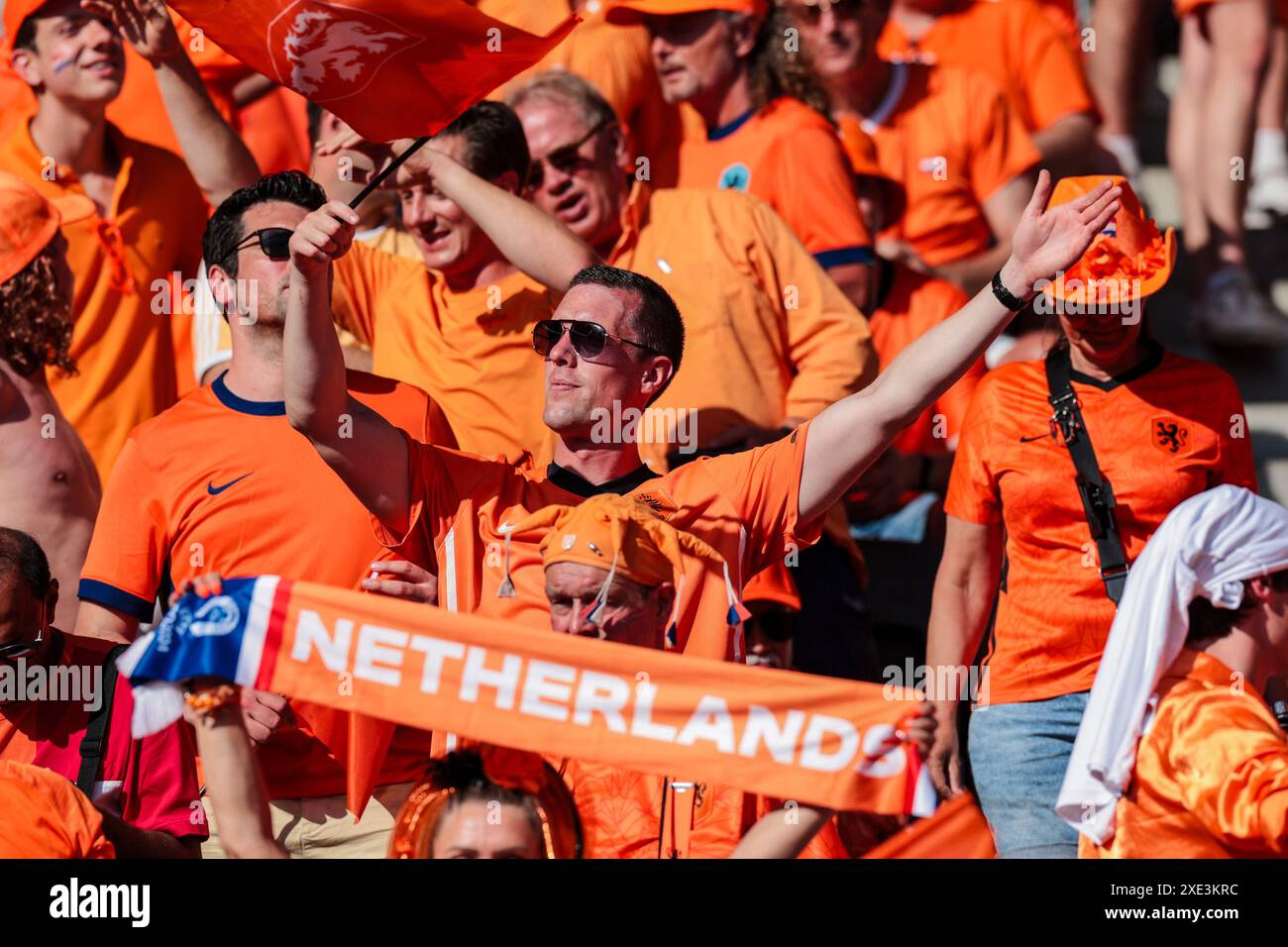 Fans der Niederlande bei der UEFA Euro 2024 - Holland gegen Österreich ...