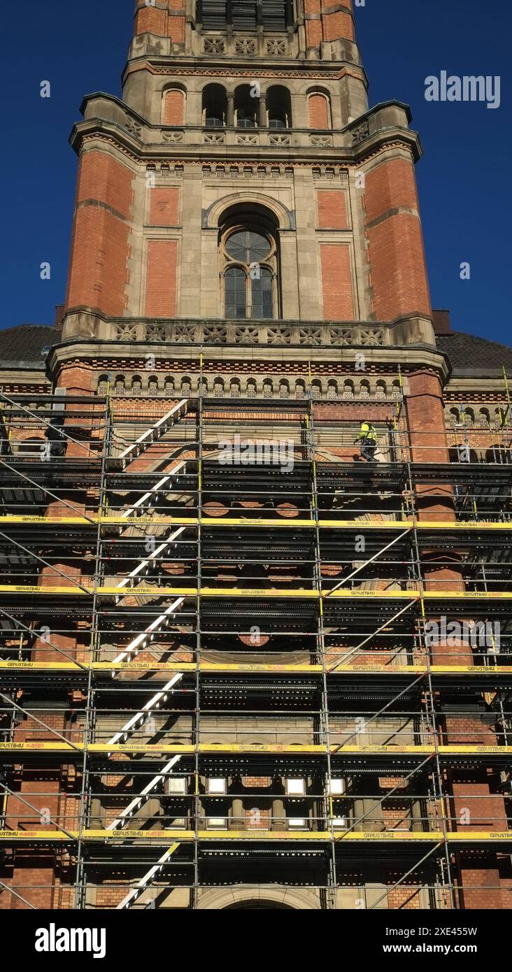 Renovierung des kirchturms -Fotos und -Bildmaterial in hoher Auflösung – Alamy