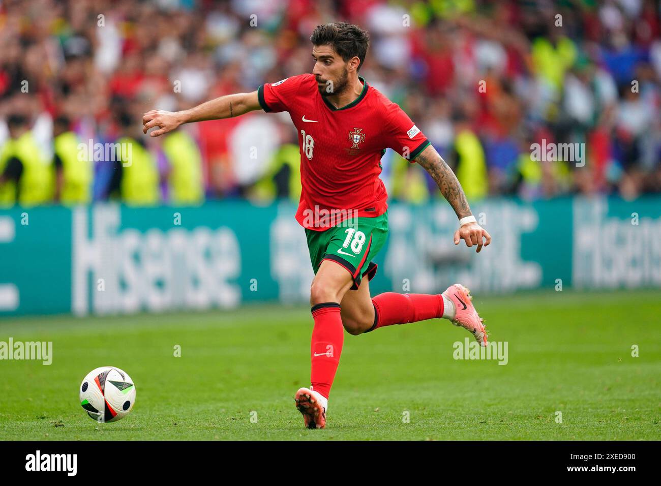 Ruben Neves aus Portugal spielte am 22. Juni 2024 im Signal Iduna Park ...
