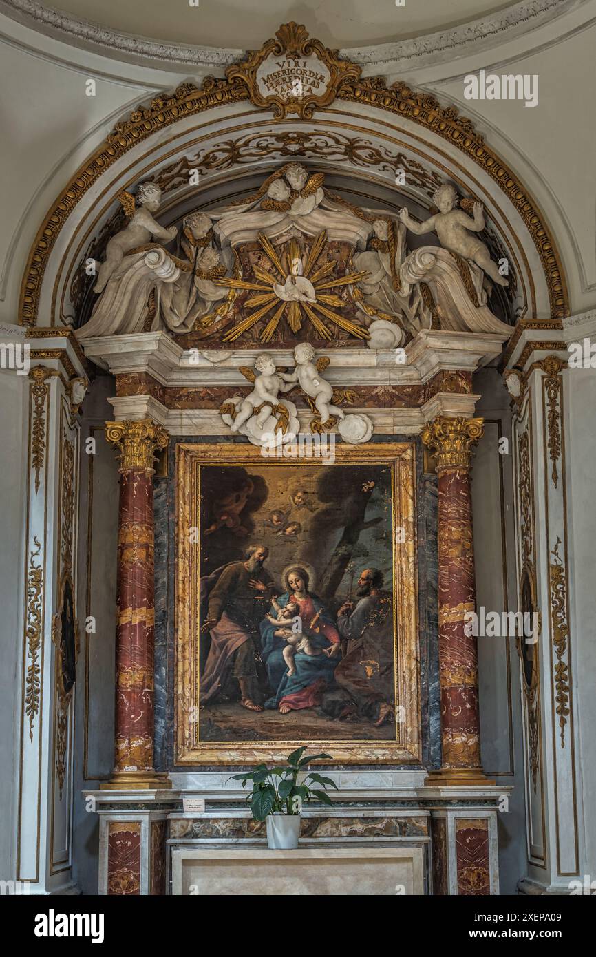 Altar heilige skulptur -Fotos und -Bildmaterial in hoher Auflösung – Alamy