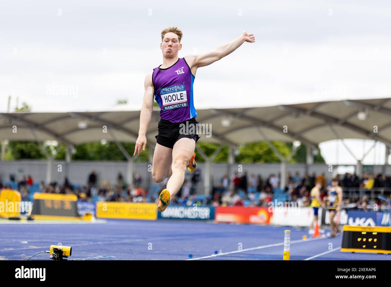 Long jump men -Fotos und -Bildmaterial in hoher Auflösung – Alamy