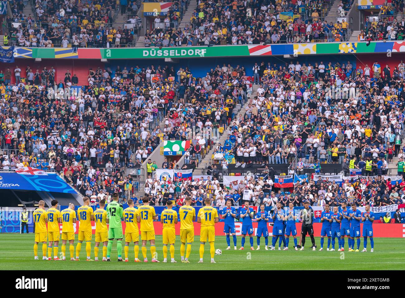 DÜSSELDORF, DEUTSCHLAND - 21. JUNI: Anatolii Trubin der Ukraine ...
