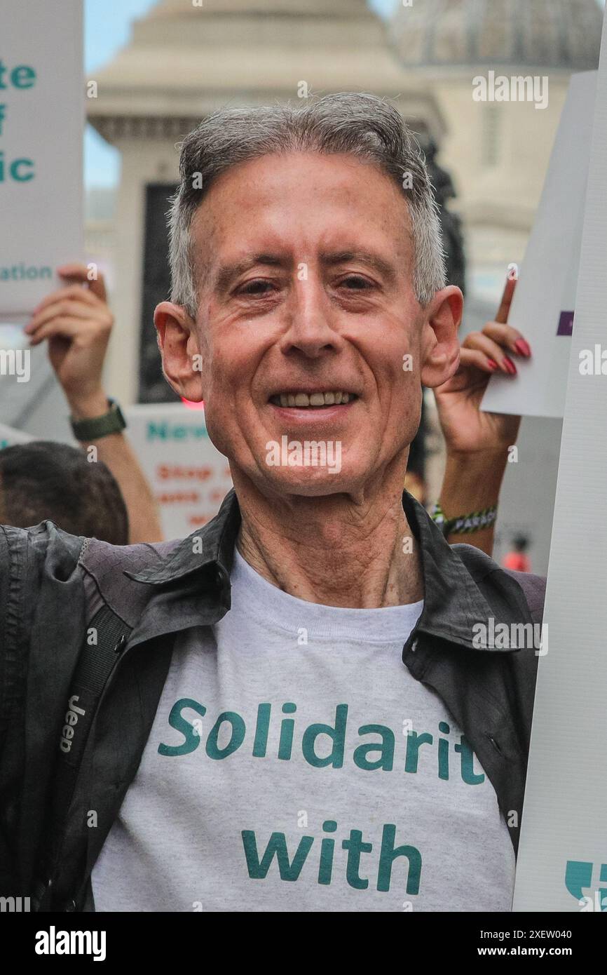 London, Großbritannien. Juni 2024. Peter Tatchell, einer der Gründer ...