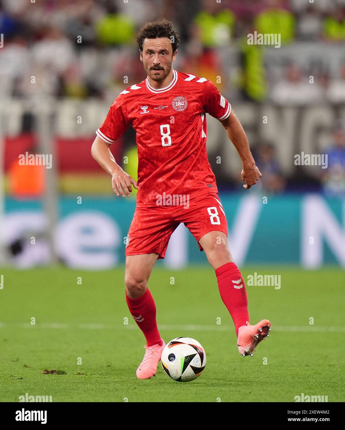 Der dänische Thomas Delaney beim Achtelfinale der UEFA Euro 2024 im BVB ...