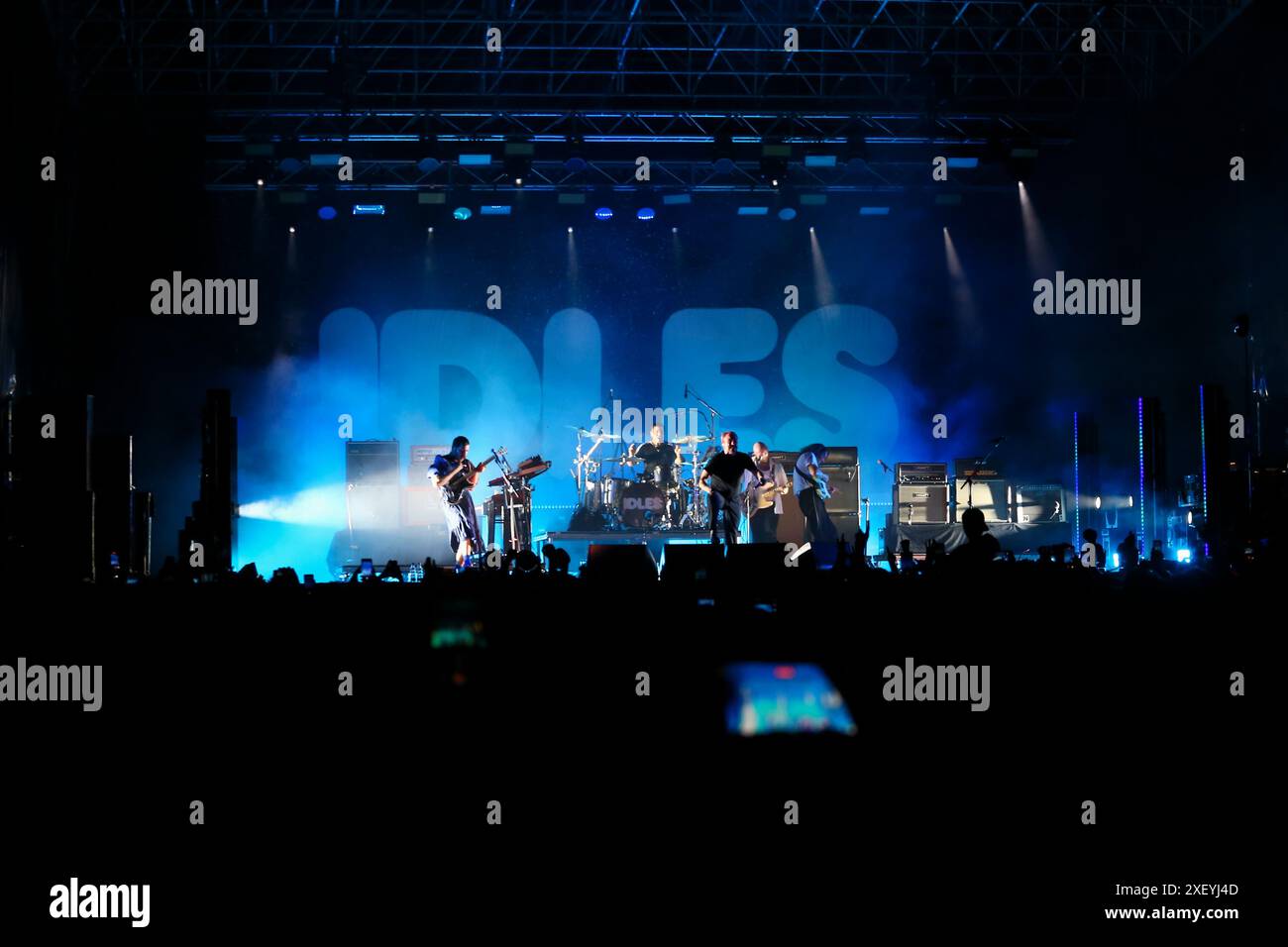 Mitglieder der britischen Post-Punk-Band Idles, Mark Bowen, Joe Talbot ...