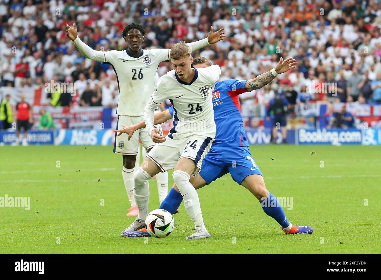 Gelsenkirchen, Deutschland. 30. Juni 2024. England-Stürmer Cole Palmer ...