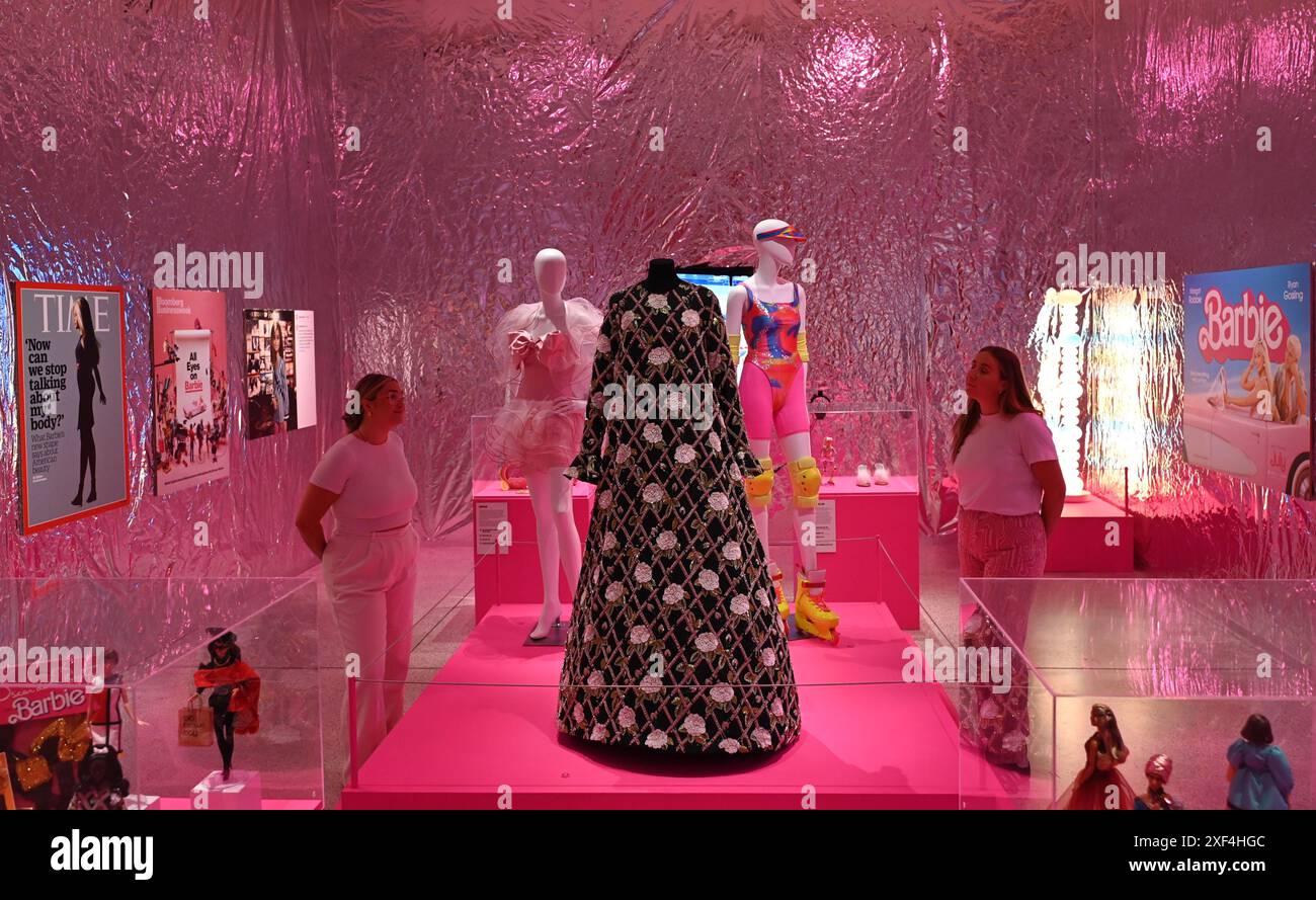 Das Design Museum in London zeigt seine Ausstellung über die ...