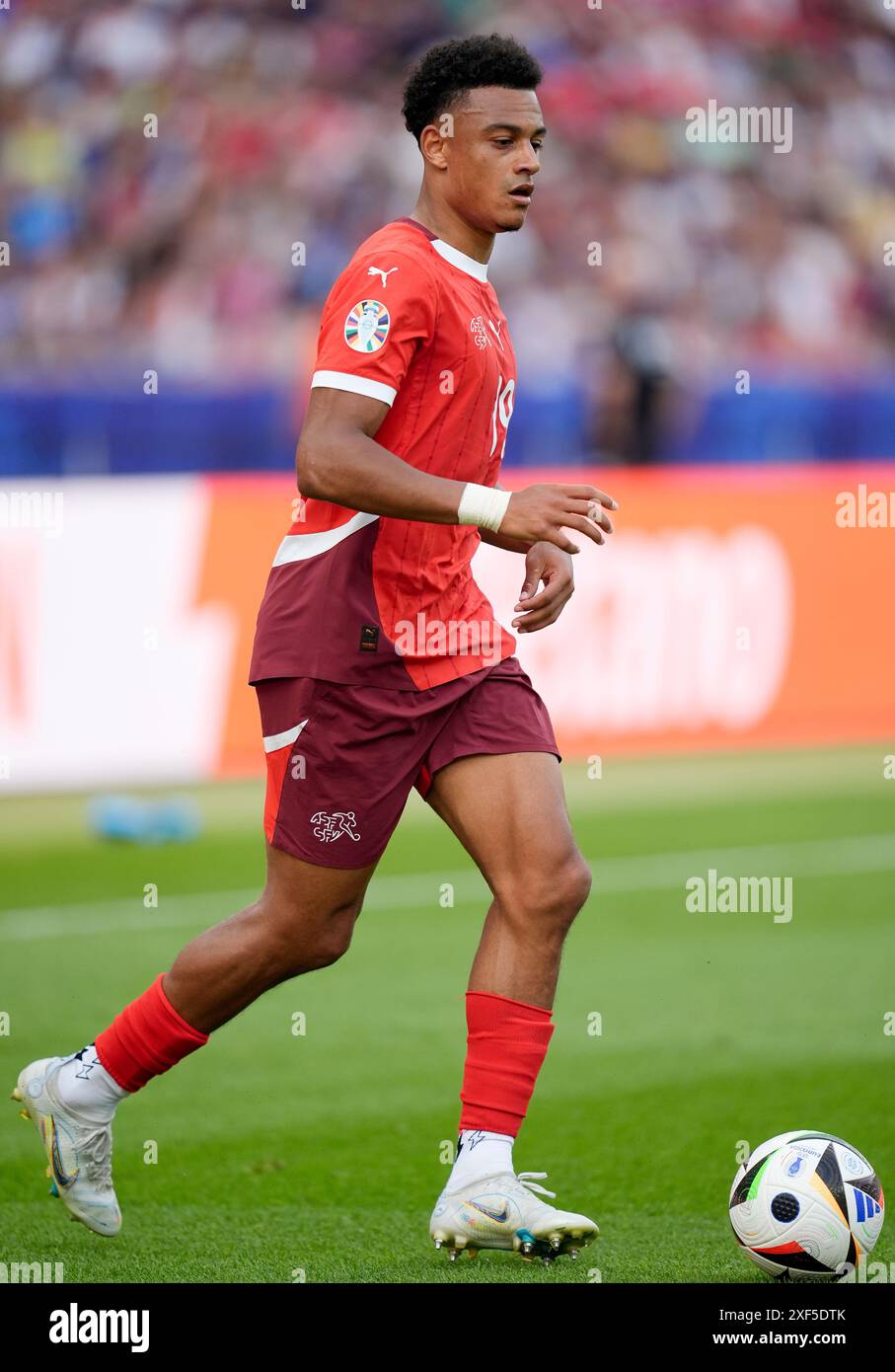 Der Schweizer Dan Ndoye beim Achtelfinale der UEFA Euro 2024 im ...