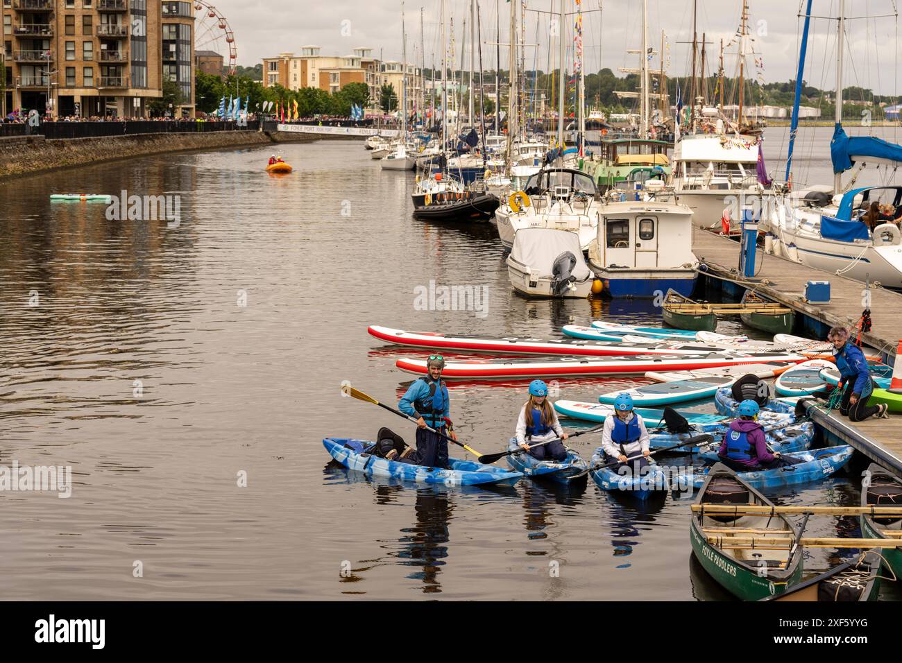 Derry boat festival -Fotos und -Bildmaterial in hoher Auflösung – Alamy