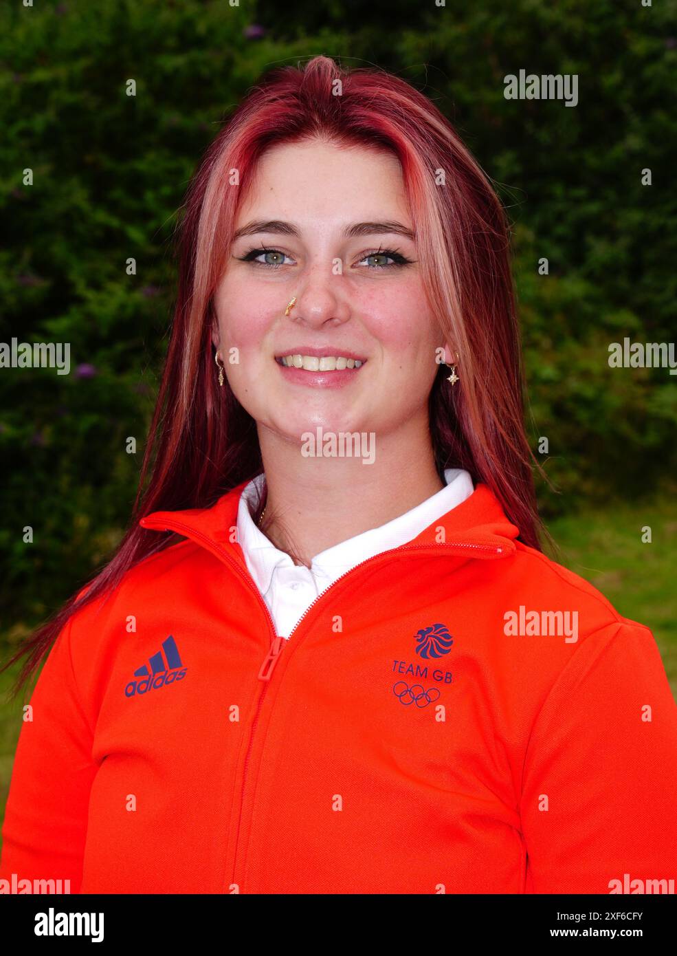 Penny Healey während der Ankündigung des Team GB Paris 2024 ...