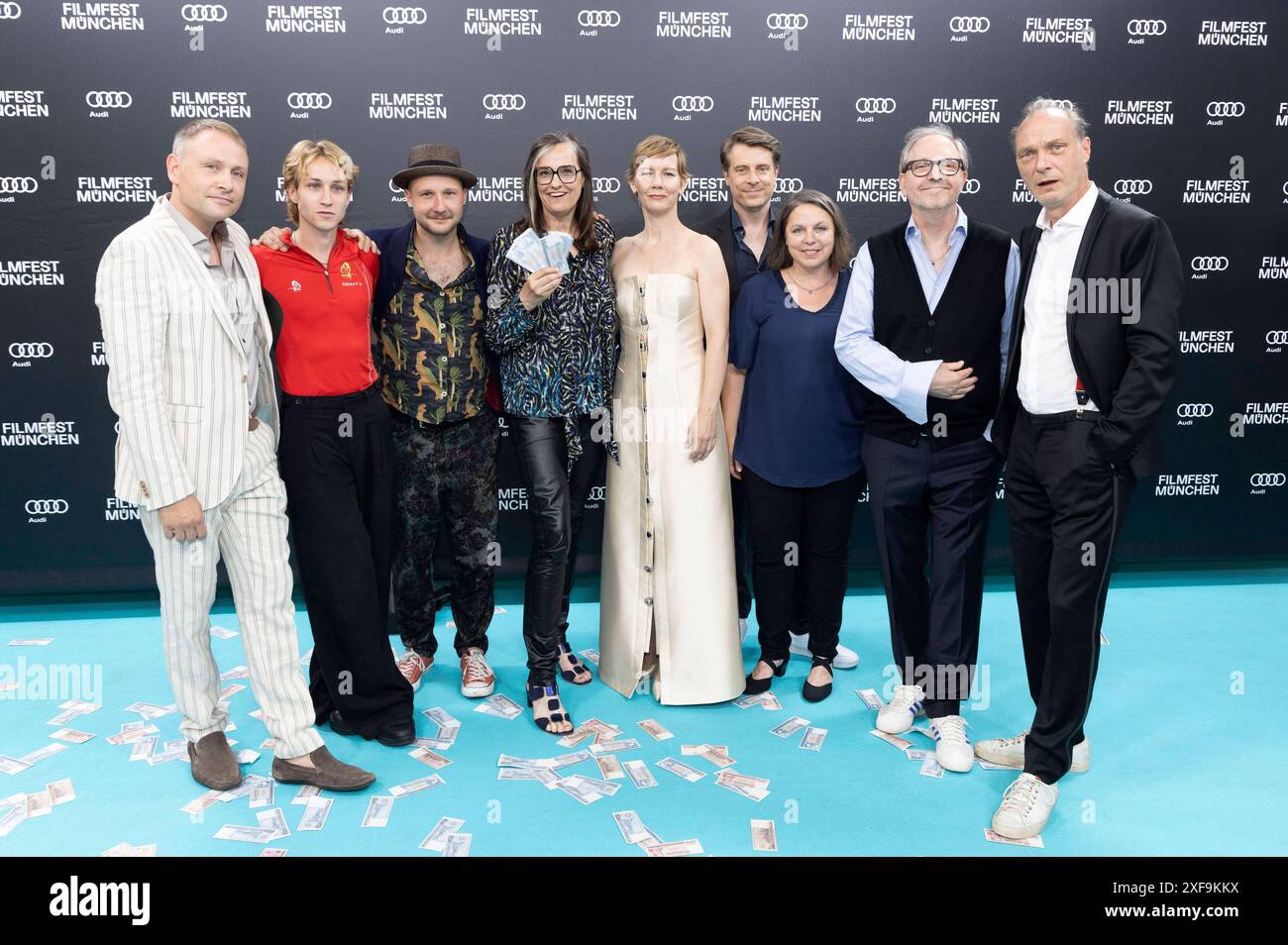 Max Riemelt, Anselm Haderer, Robert Höller, Natja Brunckhorst, Sandra ...