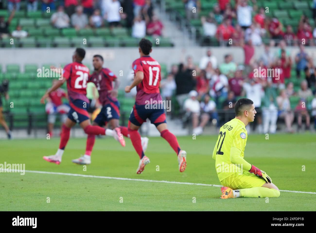 Austin, Texas, Usa. Juli 2024. Paraguay-Torwart RODRIGO MORINGO kniet ...