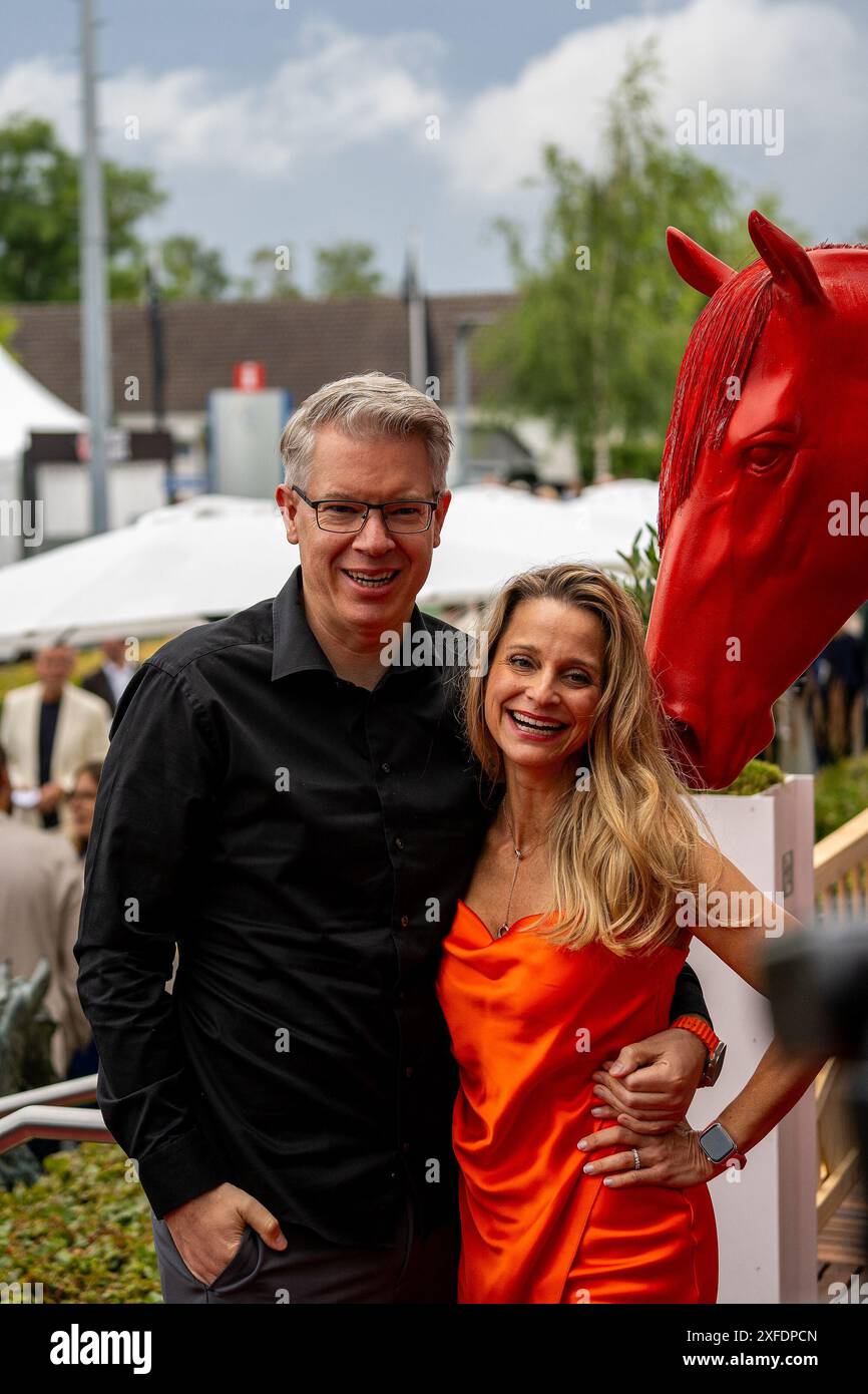Frank Thelen mit Ehefrau Nathalie bei der Media Night 2024 beim CHIO ...