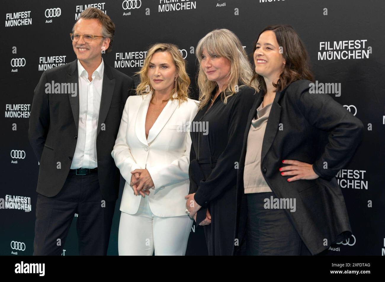 Christoph Gröner, Kate Winslet, Kate Solomon und Julia Weigl bei der ...