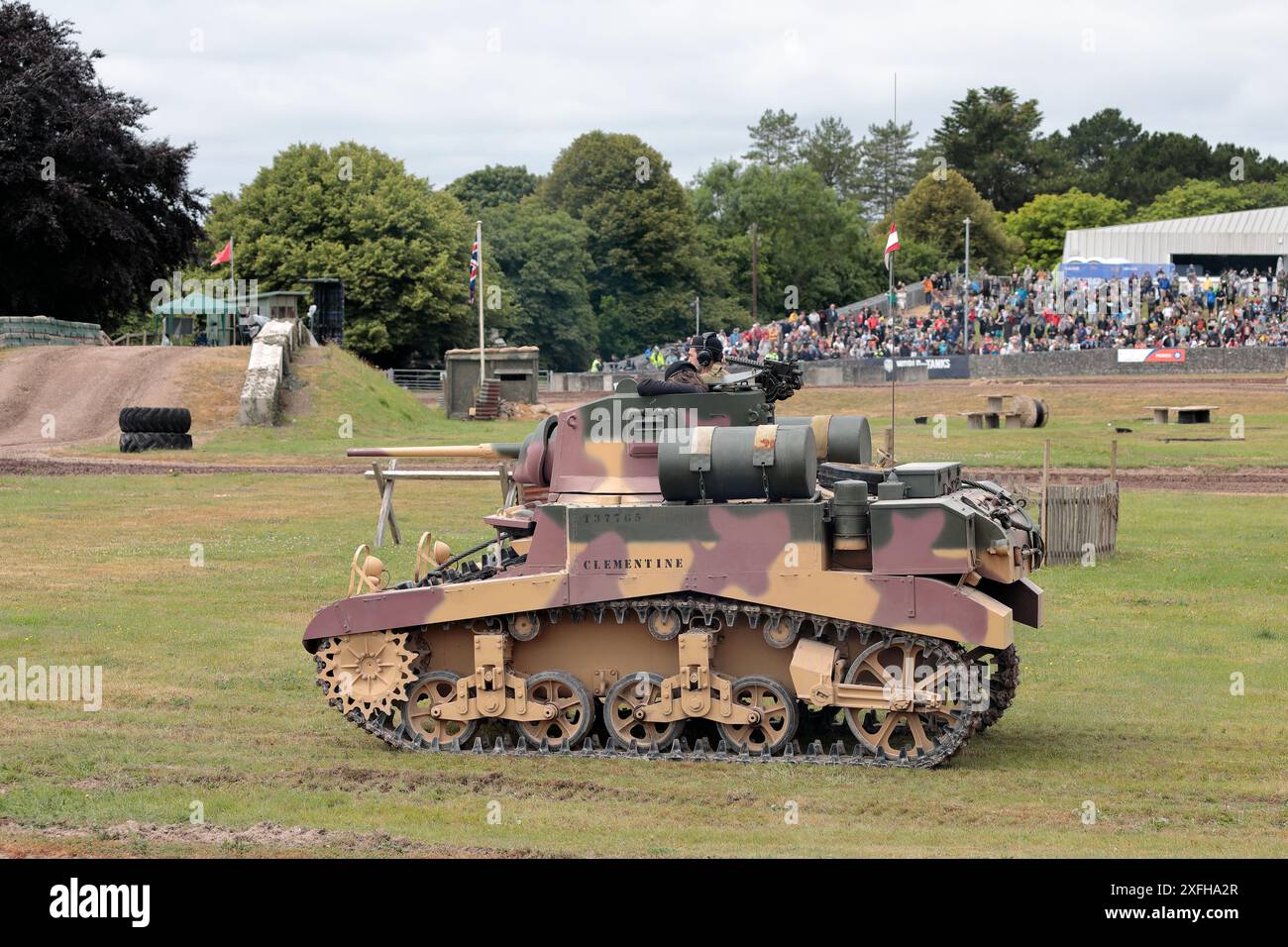 Ein amerikanischer Panzer M3A1 Stuart aus dem Zweiten Weltkrieg in der ...