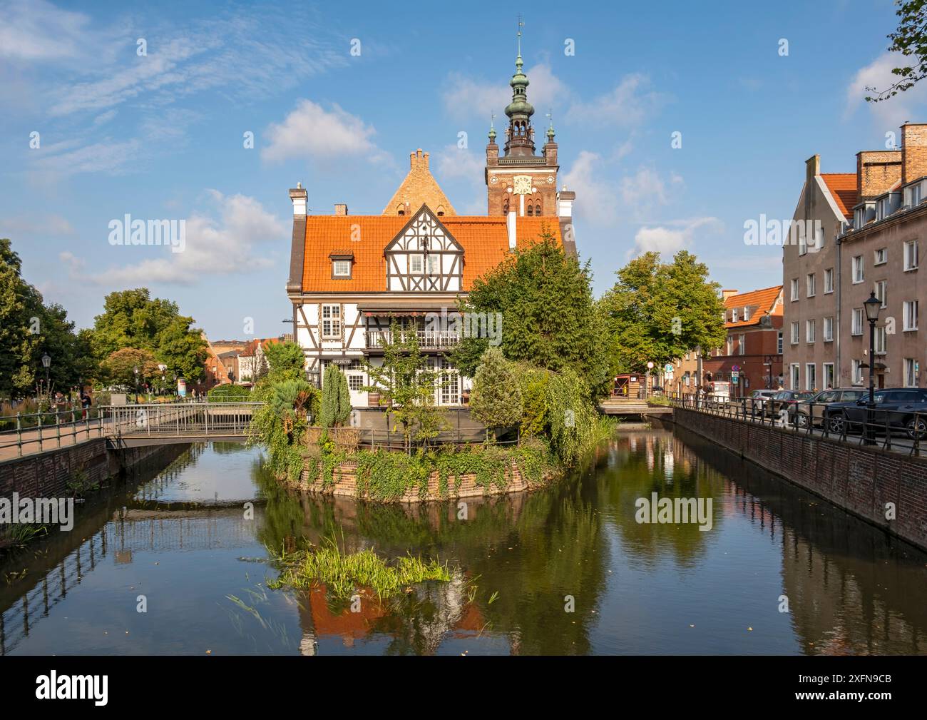 Dwor cechu mlynarzy -Fotos und -Bildmaterial in hoher Auflösung – Alamy