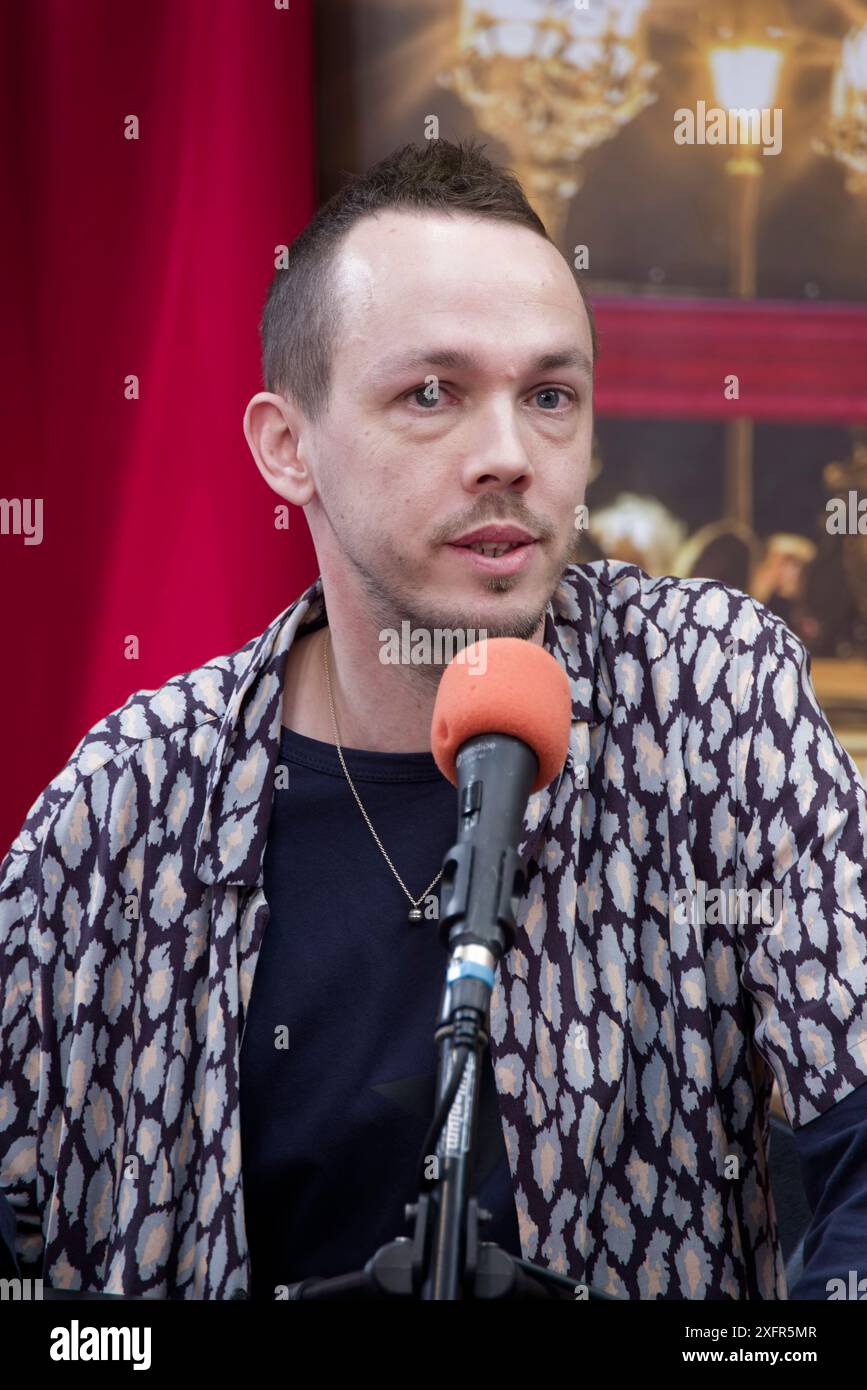 Villejuif, Frankreich. Juli 2024. Sänger und Radio-TV-Moderatoren ...