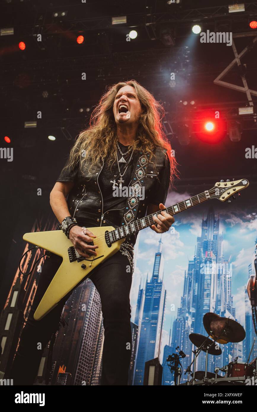 Die deutsche Heavy-Metal-Band ACCEPT trat beim dänischen Copenhell-Festival 2024 auf. Anrede ...