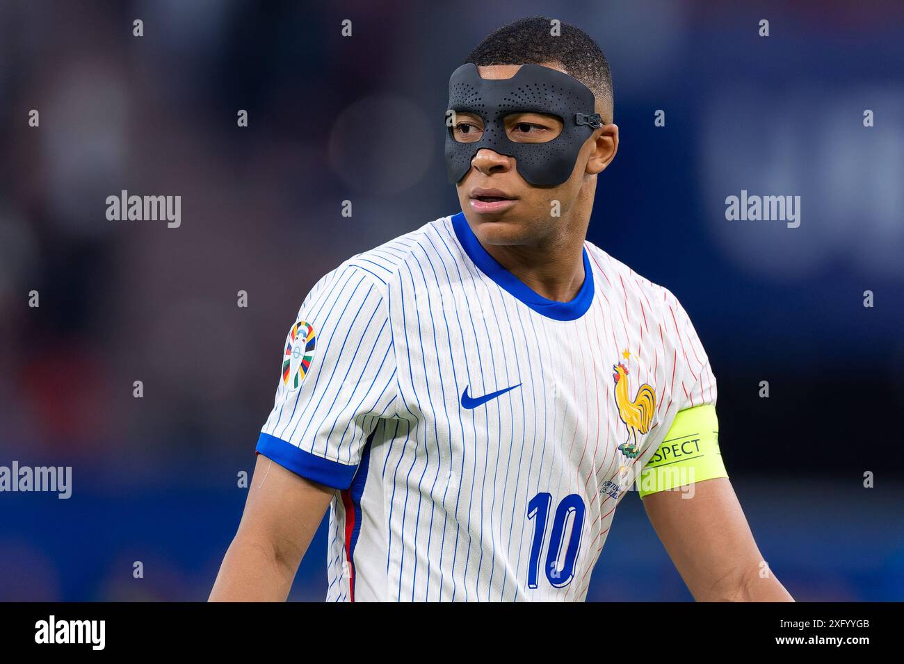 Hamburg, Deutschland. Juli 2024. Kylian Mbappe aus Frankreich mit Maske ...