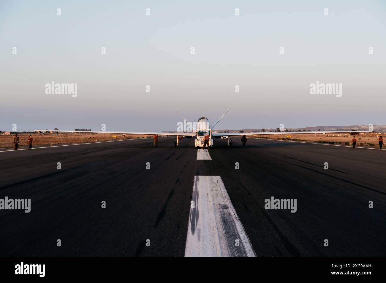 MARINEFLUGSTATION SIGONELLA, Italien (2. Juli 2024) Seeleute der ...