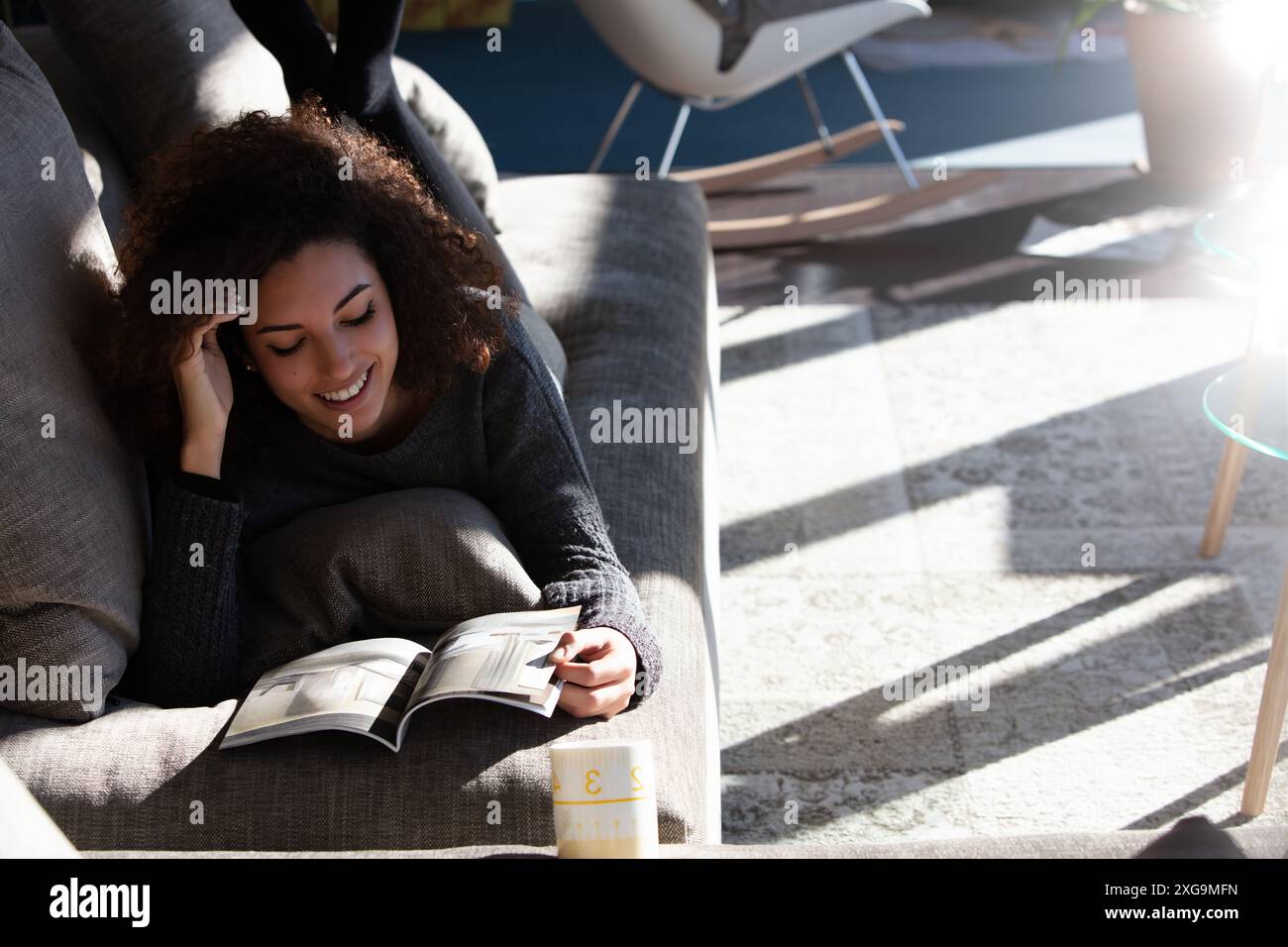 Jung und frei magazine -Fotos und -Bildmaterial in hoher Auflösung – Alamy