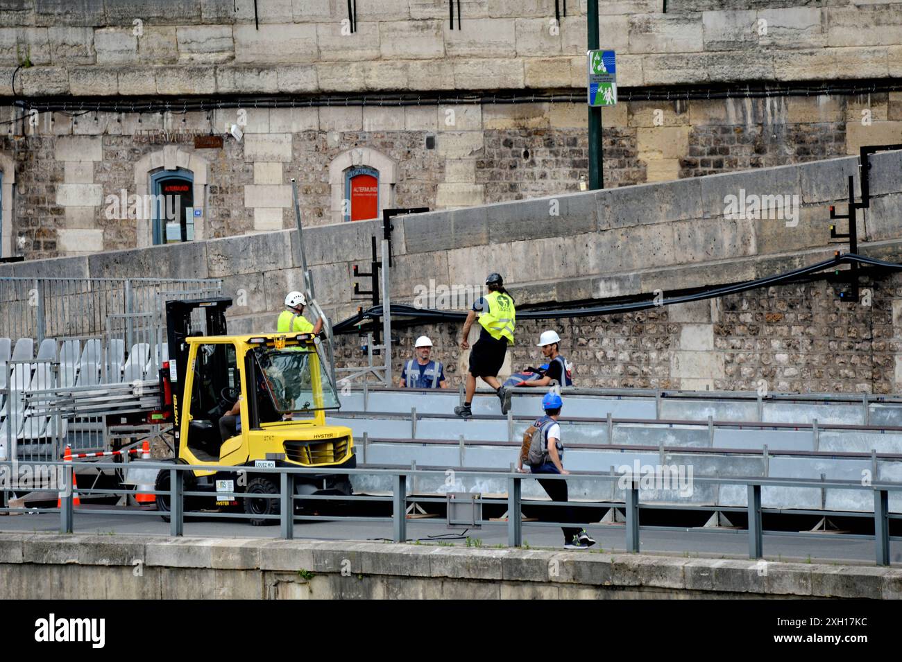 Illustration der Vorbereitungen und Baustellen zur Vorbereitung der ...