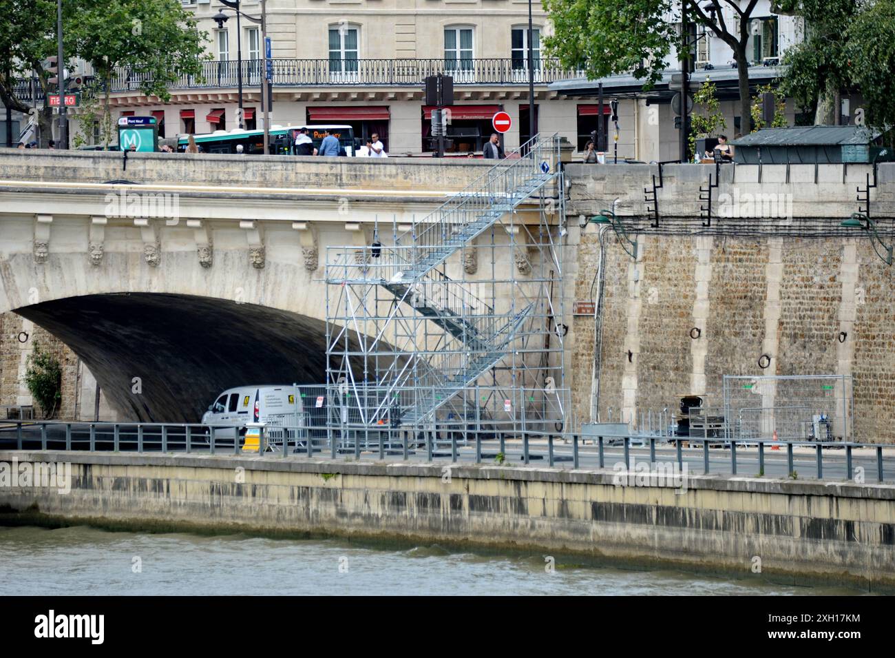 Illustration der Vorbereitungen und Baustellen zur Vorbereitung der ...