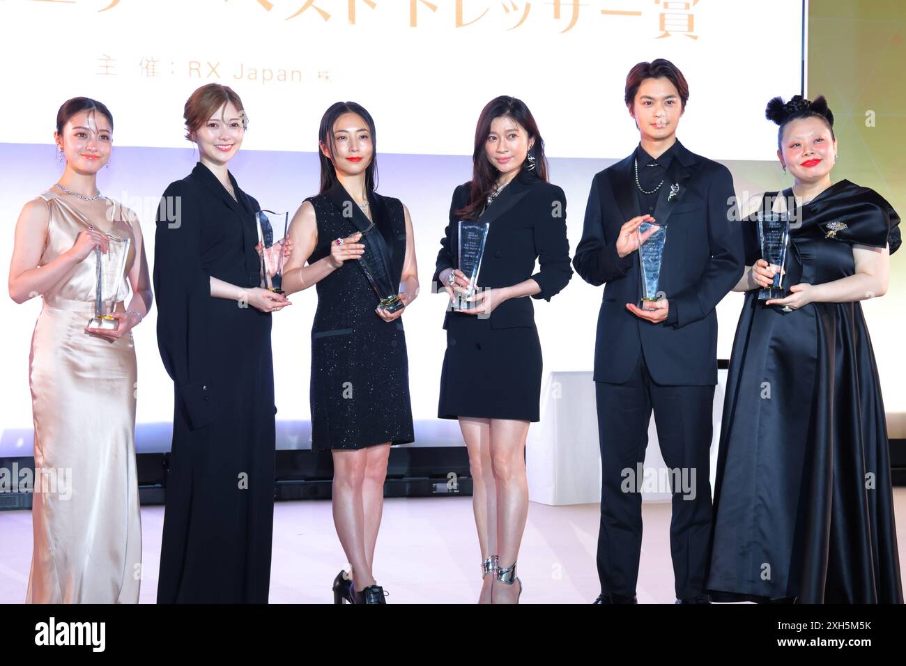 (L-R) Kanna Hashimoto, Mai Shiraishi, MEGUMI/Megumi, Ryoko Shinohara, Koji Seto, Naomi Watanabe ...