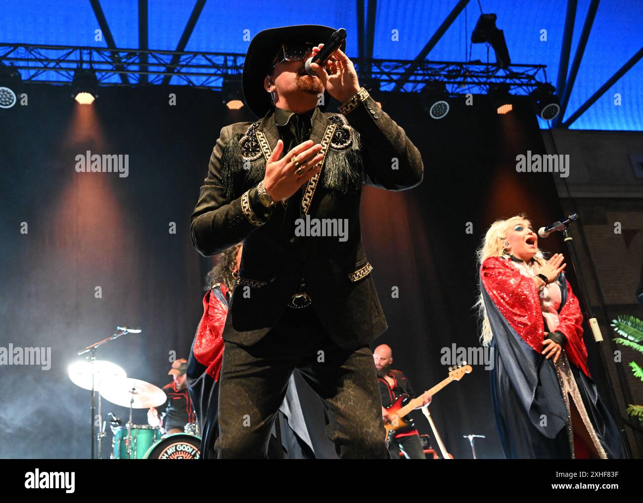LONDON, ENGLAND - 13. JULI 2024: Oh mein Gott! Die Kirche tritt am 13 ...