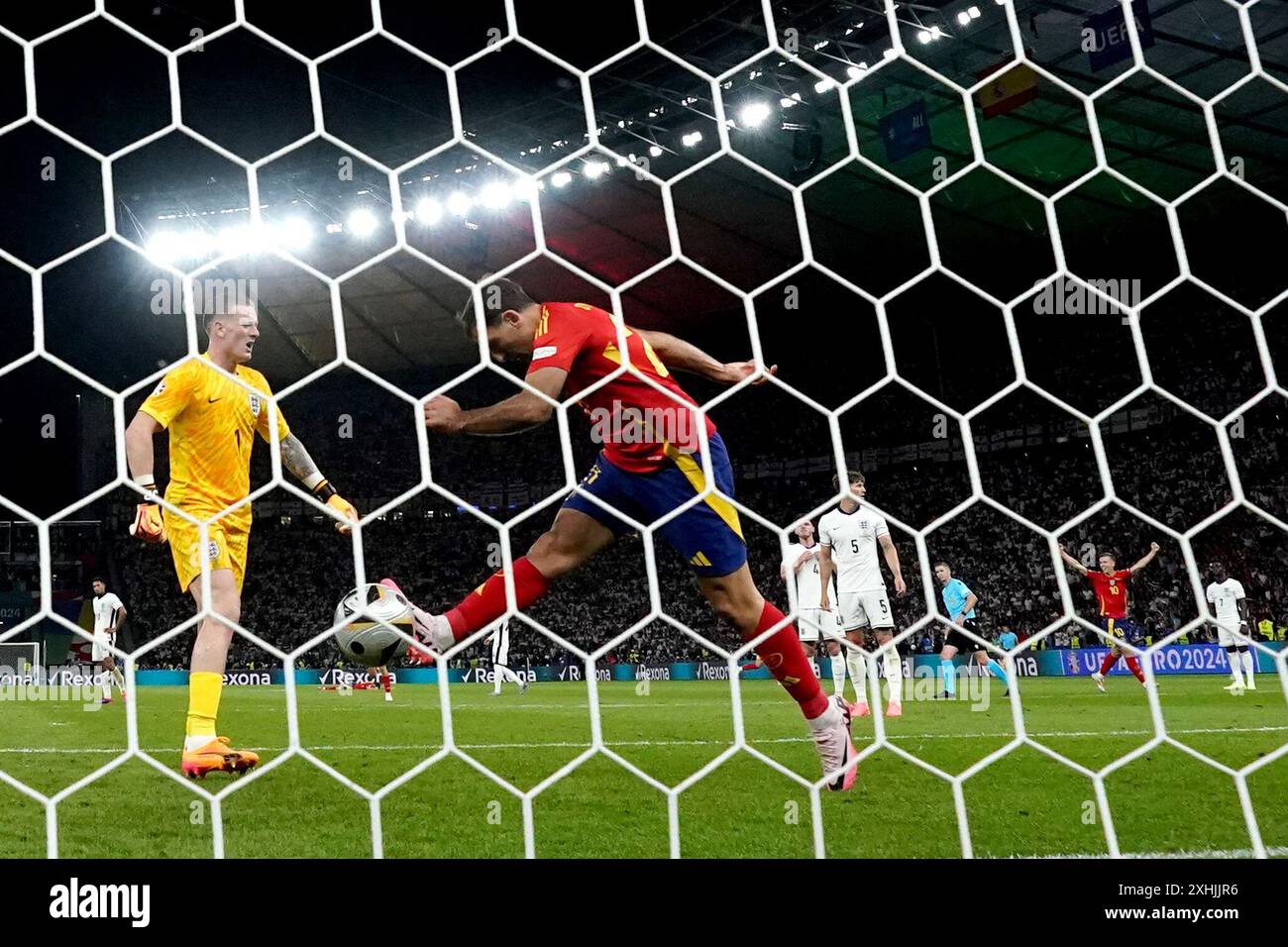 Der Spanier Mikel Oyarzabal erzielte beim Endspiel der UEFA Euro 2024 ...