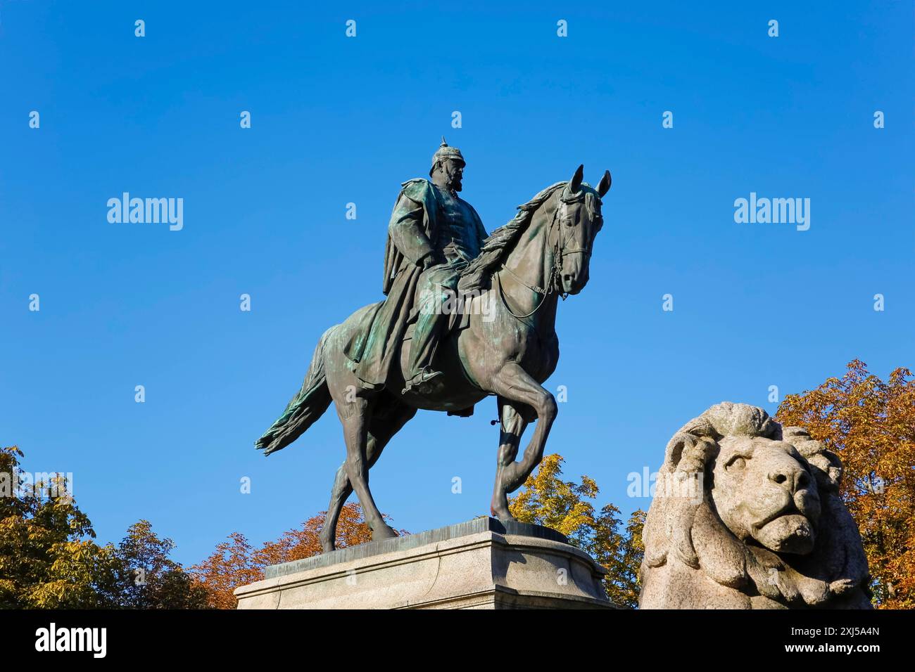 Denkmal für Kaiser Wilhelm I. auf dem Karlsplatz, historischer Platz ...
