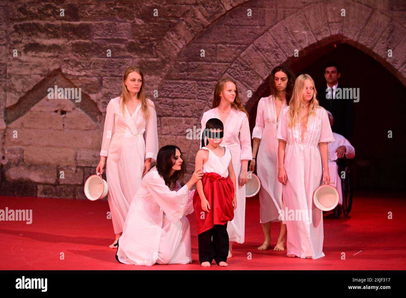 Festival d'Avignon 2024 'Damön. El Funeral Bergman'by Angélica Liddell, aufgeführt im Haupthof ...