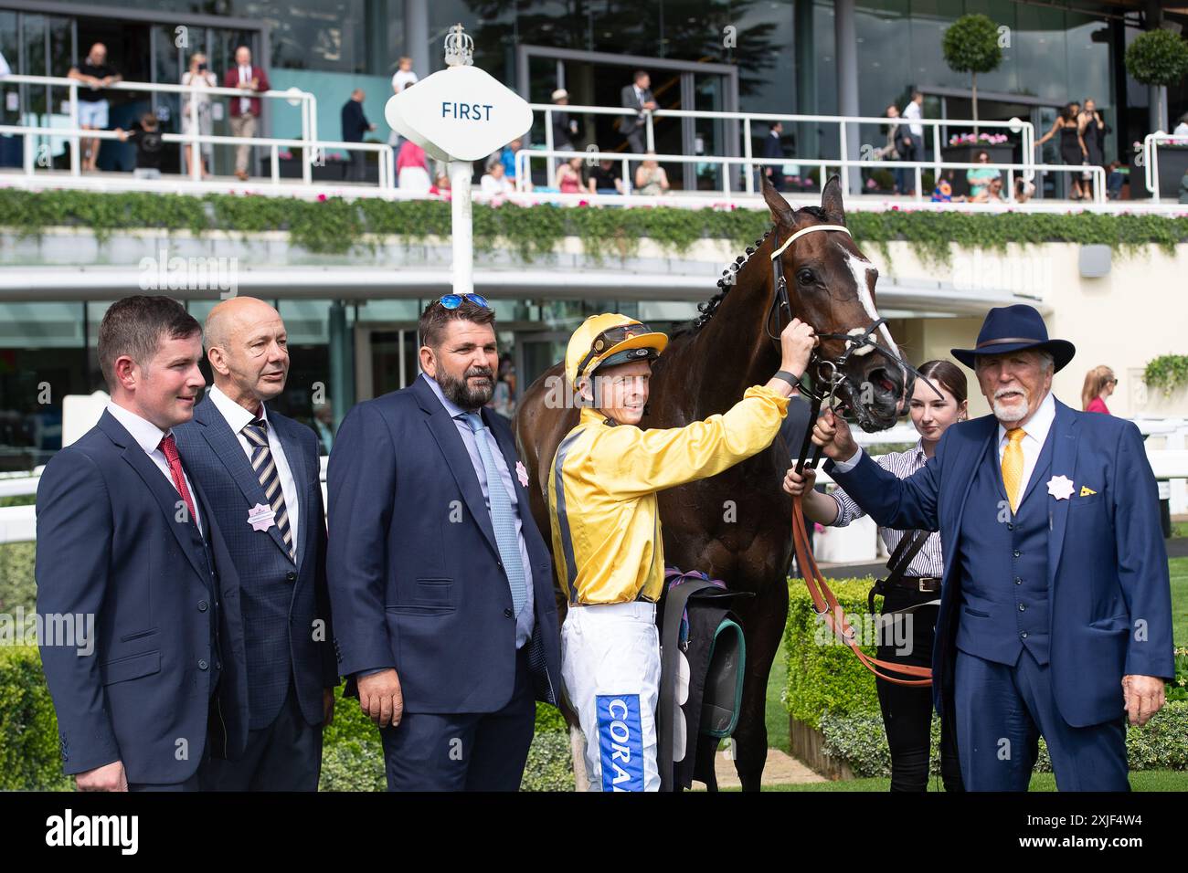 Ascot, Berkshire, Großbritannien. Juli 2024. Pferdetanz in Paris, geritten von Jockey David ...