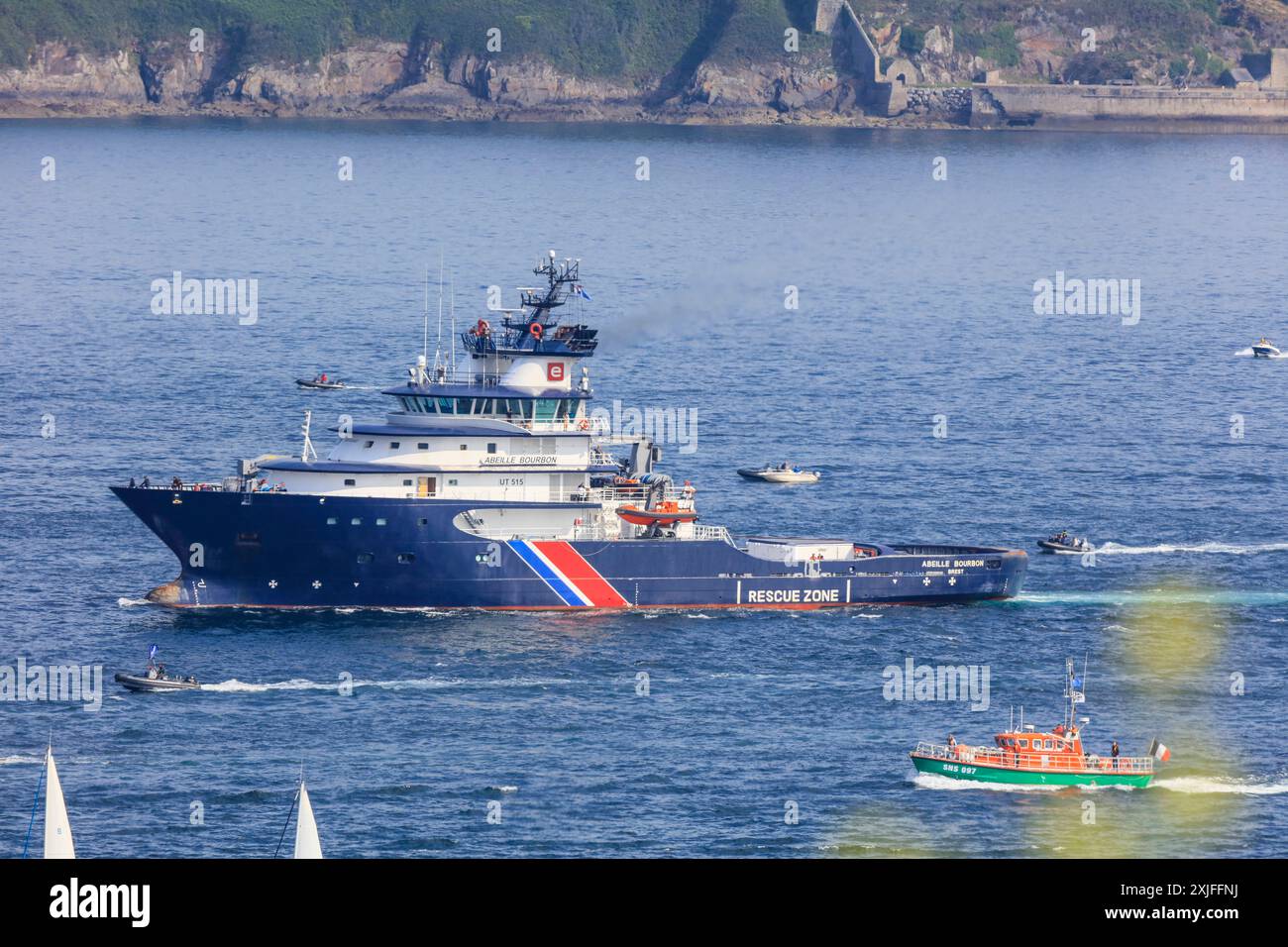 Abeille Bourbon, 80 Meter langer Hochsee-Bergungsschlepper des Typs UT ...