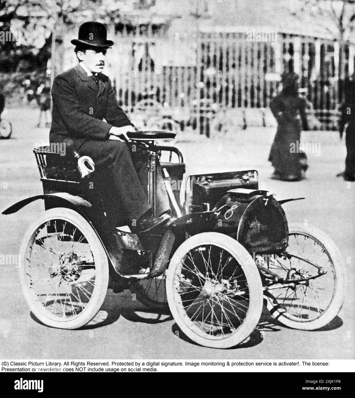 Der Renault Voiturette (Renault Little Car) war das erste Automobil von ...