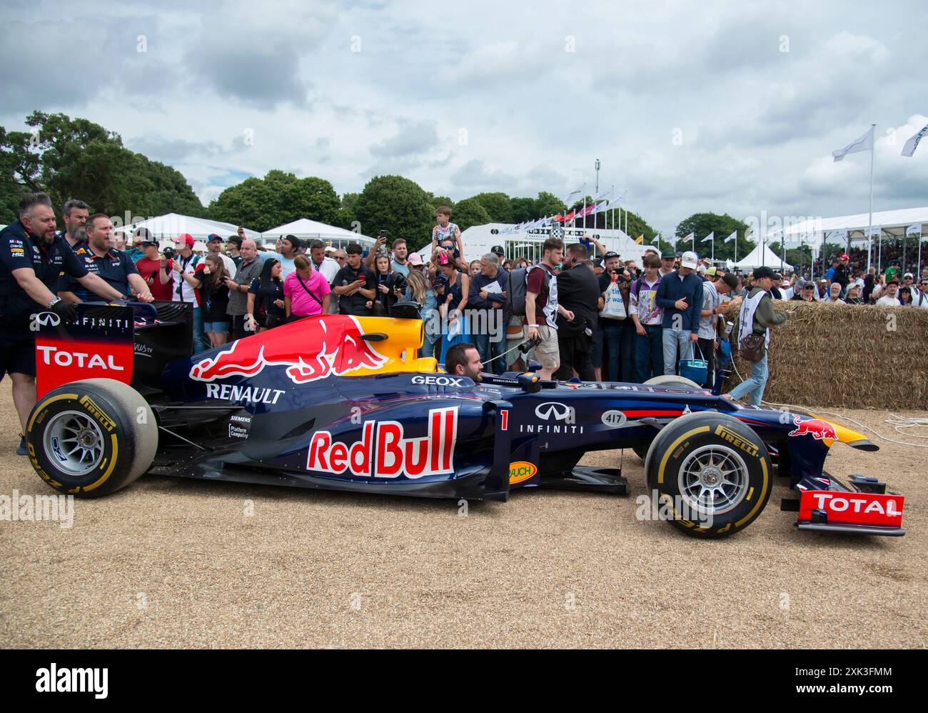 20 jähriges jubiläum des red bull racing teams -Fotos und -Bildmaterial ...