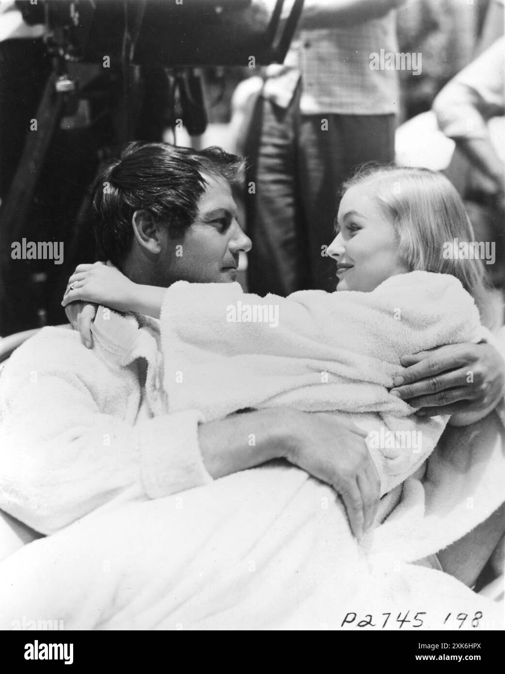 Offenes Foto von JOEL McCrea und VERONICA LAKE am Set von SULLIVAN's ...
