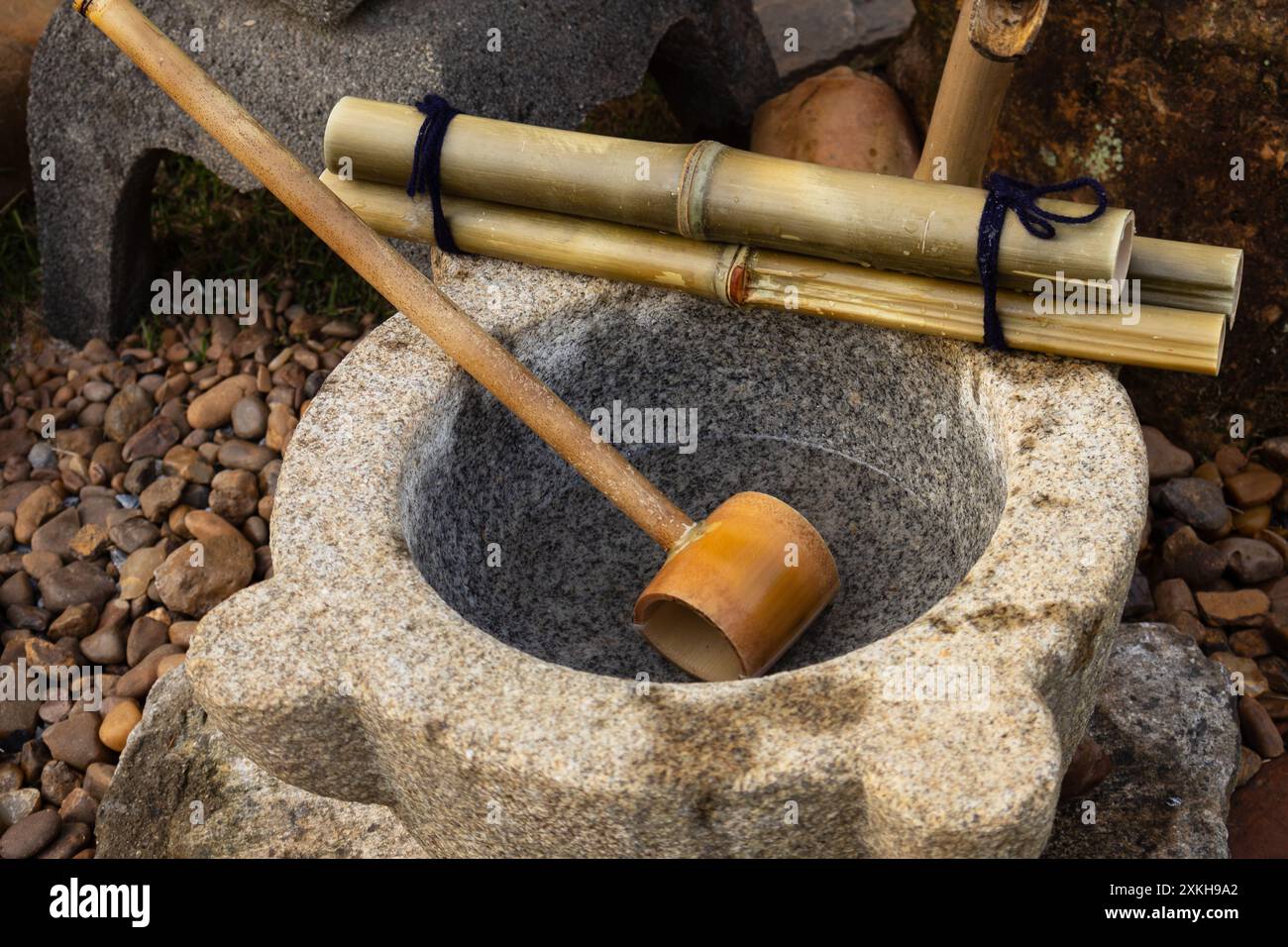 Japanischer brunnen -Fotos und -Bildmaterial in hoher Auflösung – Alamy
